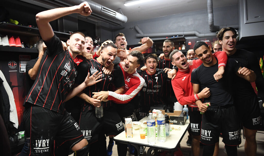 J08PL / L'US Ivry renforce sa première place ! - Ivry Handball - Site ...